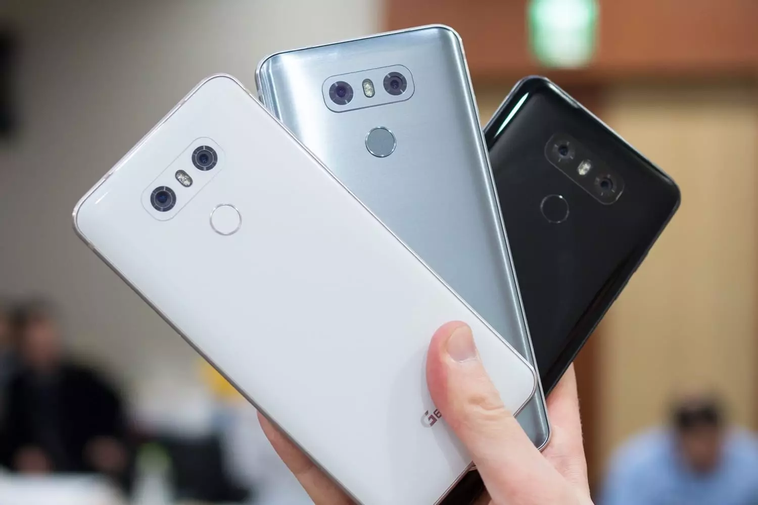 Оят: LG G6ның Россиядә рәсми бәясе өч ай эчендә 12000 сум төште