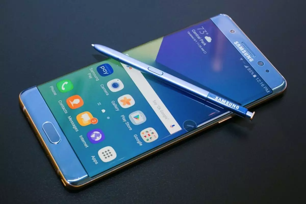 Samsung можа назаўжды «забіць» лінейку Galaxy Note 3879_2