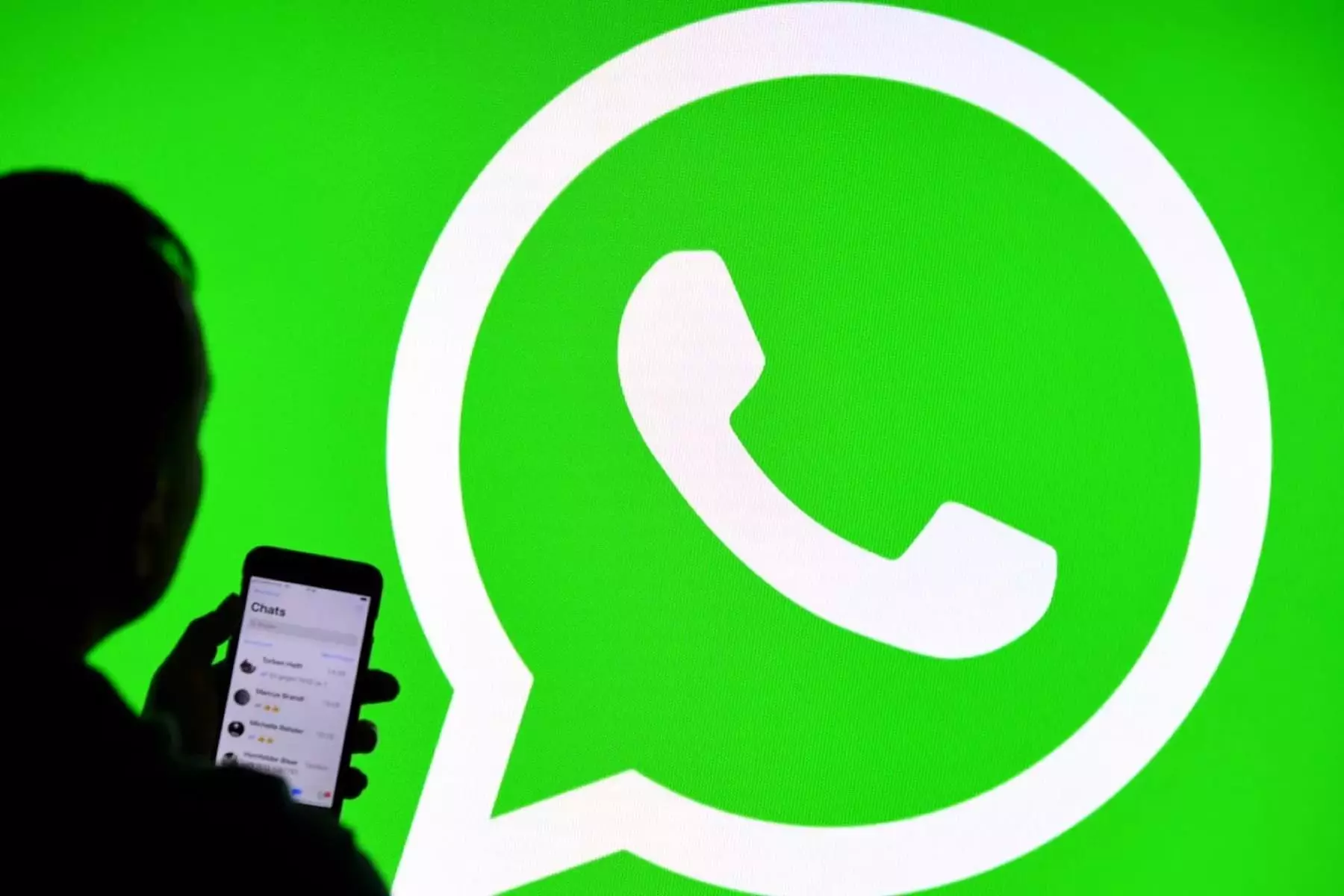 Whatsapp ootamatult lubatud lugeda kellegi teise kirjavahetust