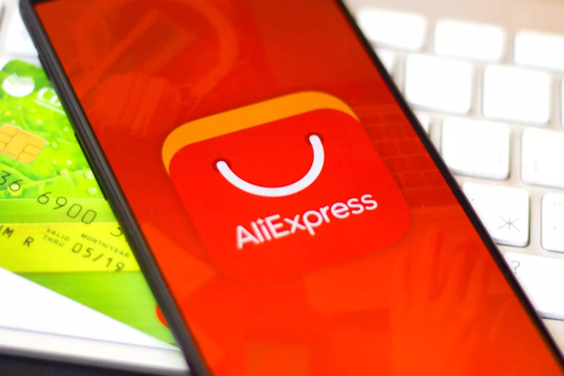 Aliexpress ha pagato tutti gli acquirenti di beni di 12.000 rubli