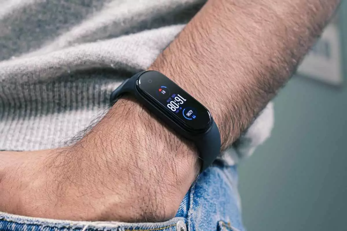 Cena Xiaomi MI BAND 6 zachovala každého v šoku