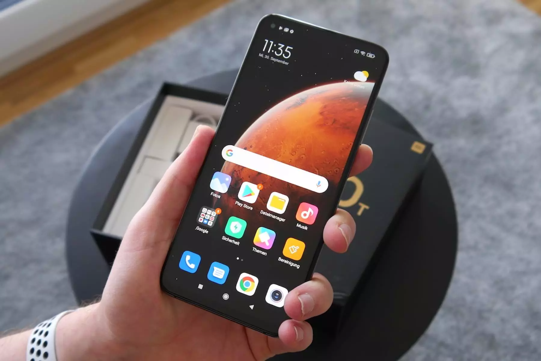 Xiaomi Mi 11 un Xiaomi Mi 11 Pro devās pārdošanā 39282_1