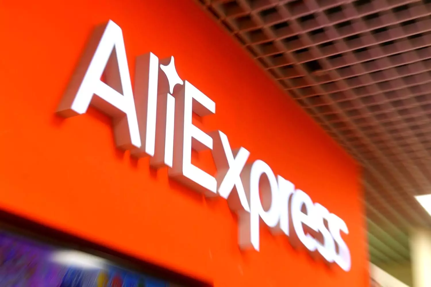 Alixpress ngenalkeun aturan anyar pikeun pangiriman sadaya barang ka Rusia 39506_1