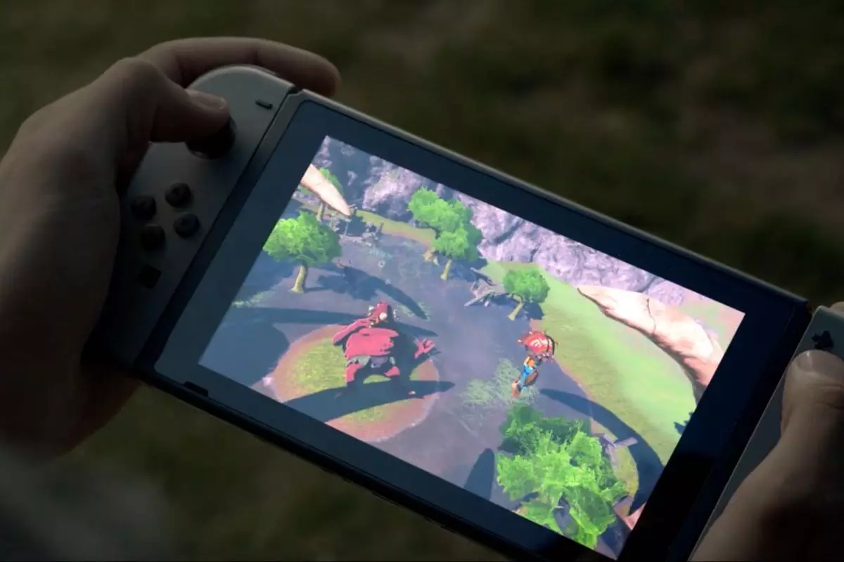 Zehaztapen teknikoak izendatuak eta Nintendo Switch joko kontsola Errusian