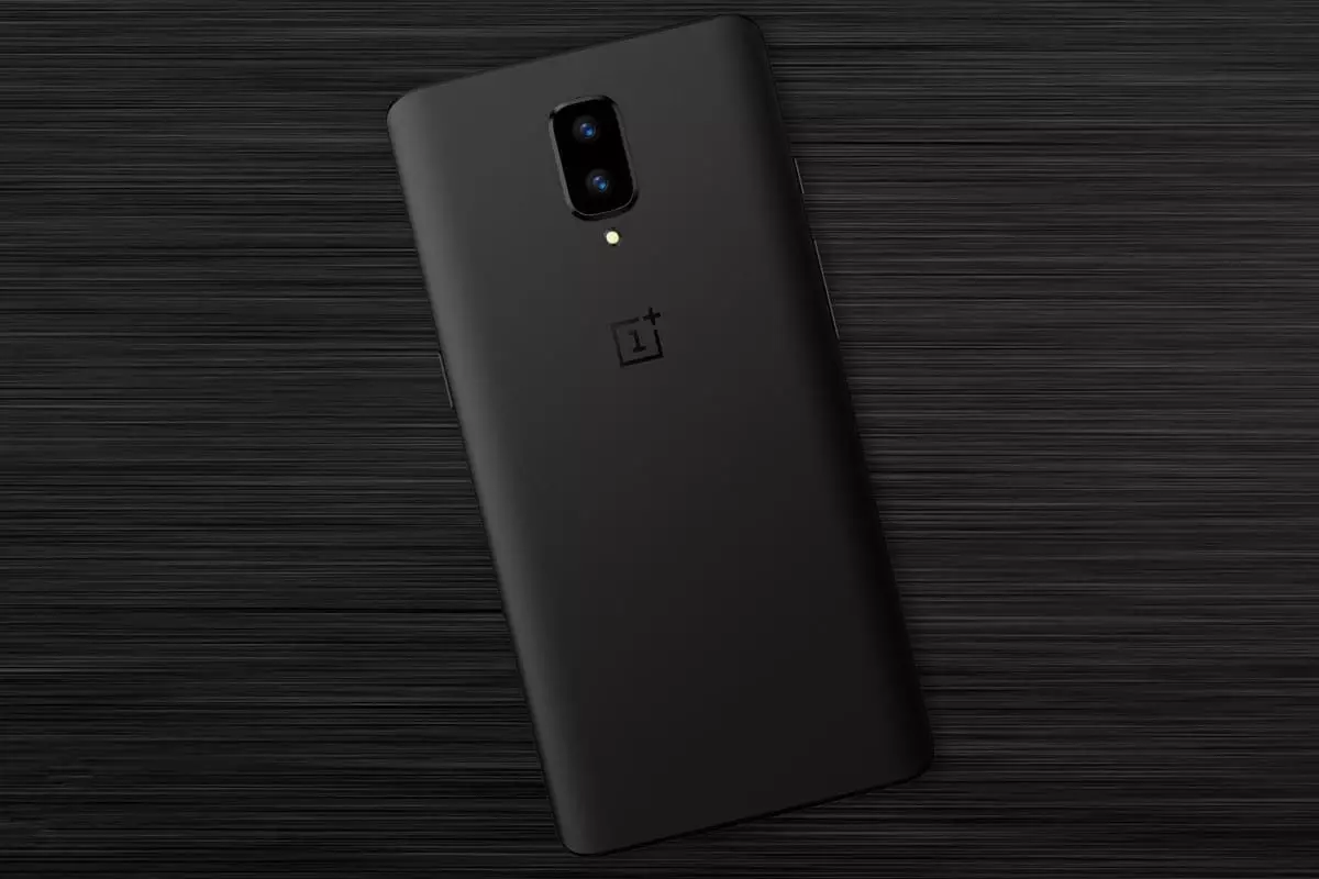 Icyo washakaga kumenya kuri OnePlus 5 - Amakuru yingenzi atangazwa.