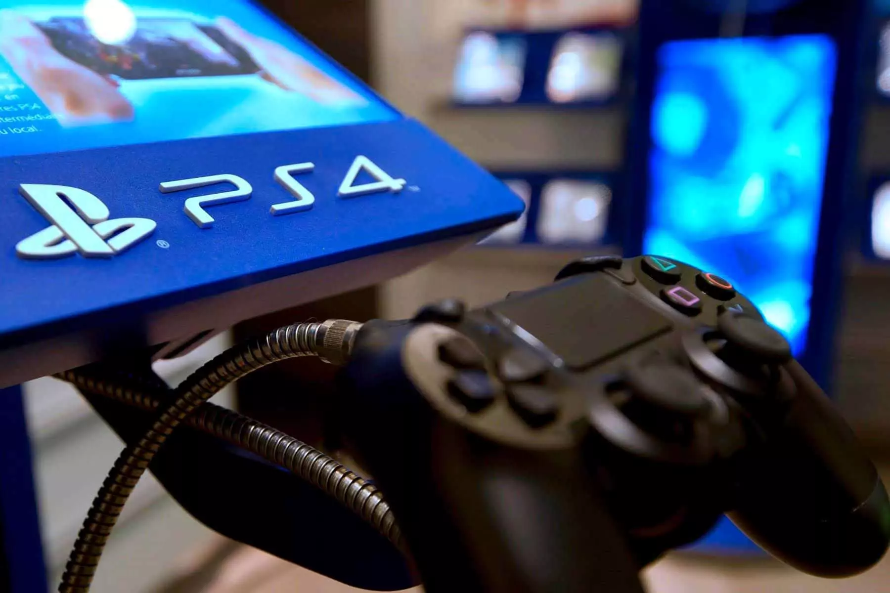 Sony ჩამოინგრა PlayStation 4 თამაშის კონსოლი ორჯერ მთელს მსოფლიოში 39693_1