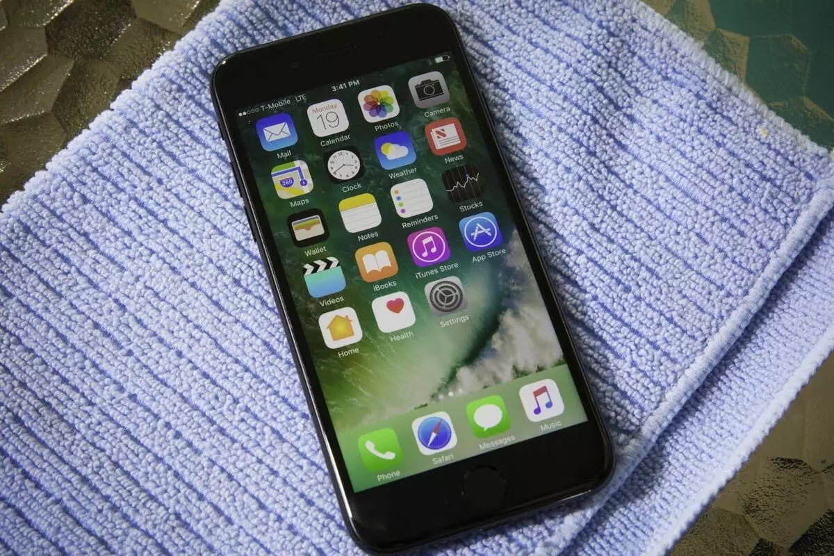 Apple je objavio iOS 10.0.3 s ispravljanjem pogrešaka za iPhone 7 i iPhone 7 plus