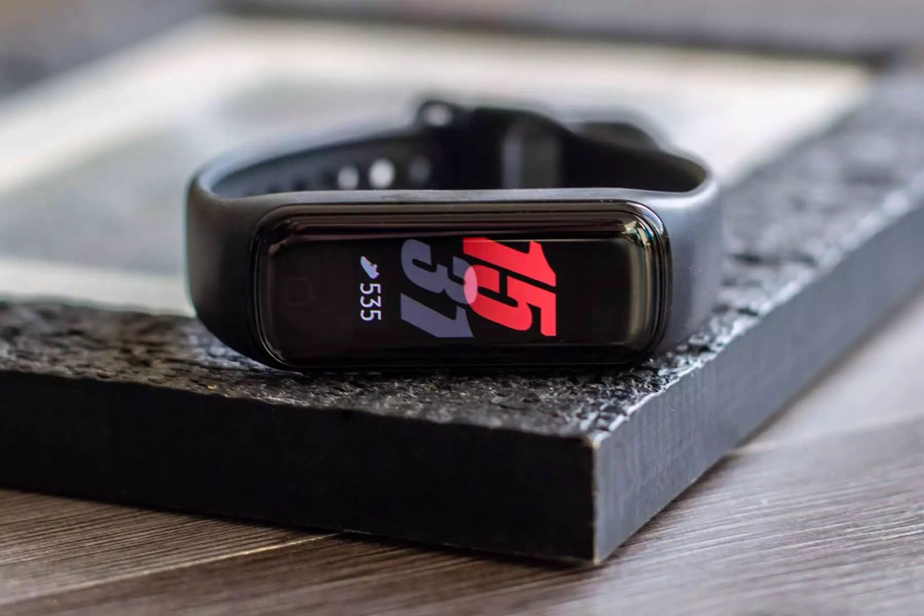 Xiaomi Mi Band 6 folge elkenien yn skok, en dat is de reden