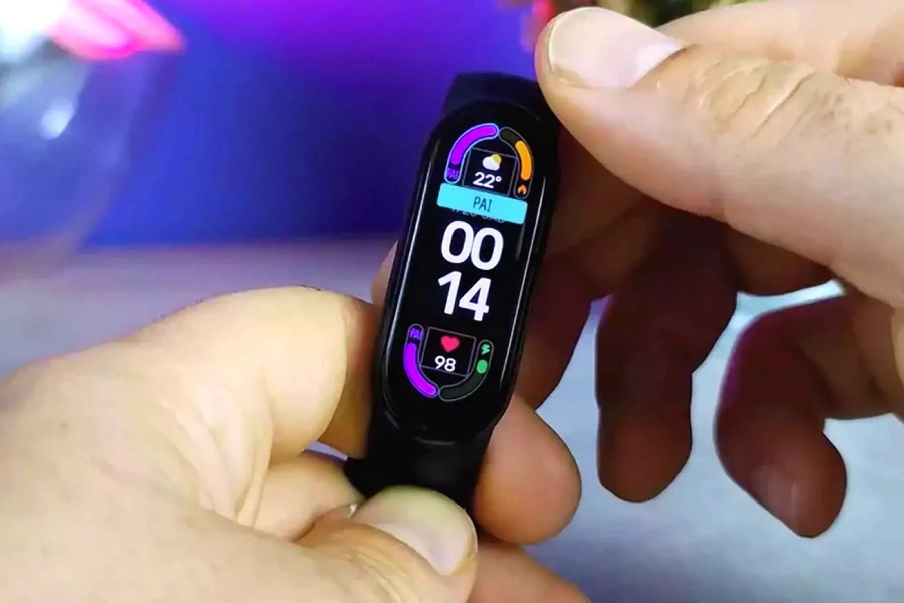 Xiaomi mi band 6 nga nahugno sa presyo