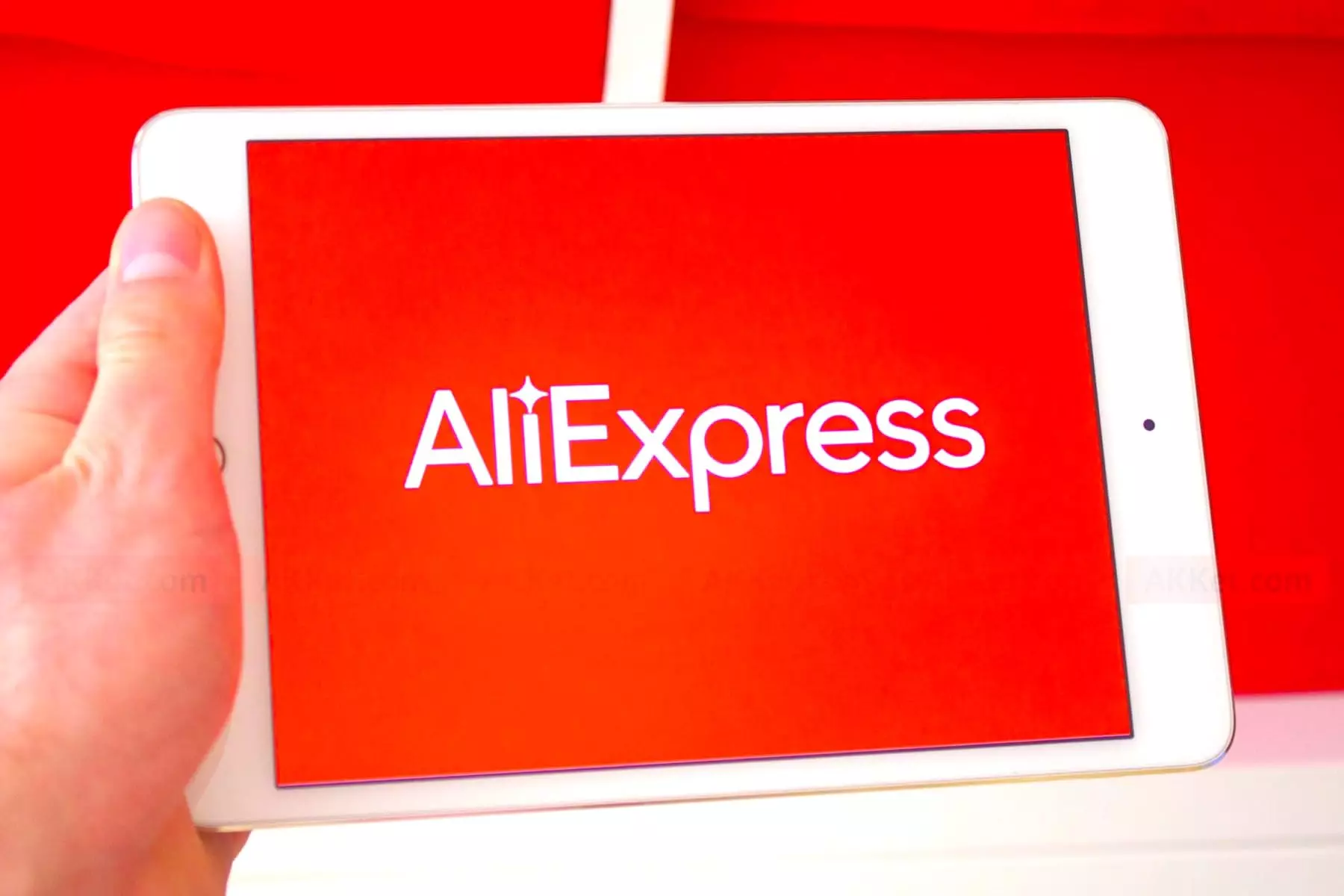 AliExpress masihan sadaya pembeli barang ku 12 rébu rubles 39992_1