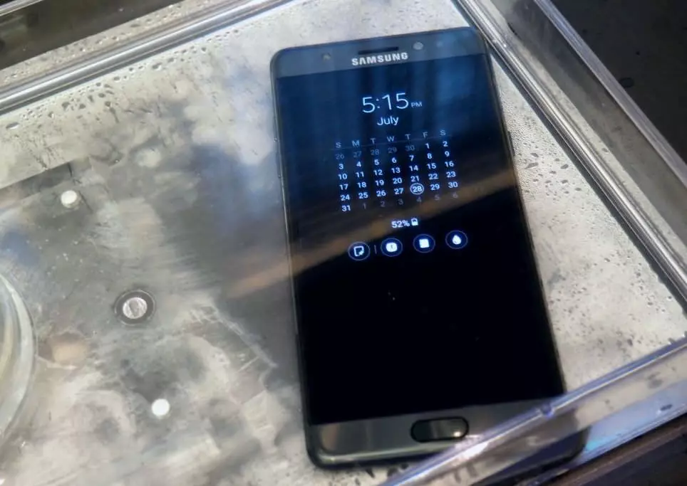 Samsung Galaxy Note 7 iPhone 7 Plus Duba Apple Sayi Amurka Rasha 3