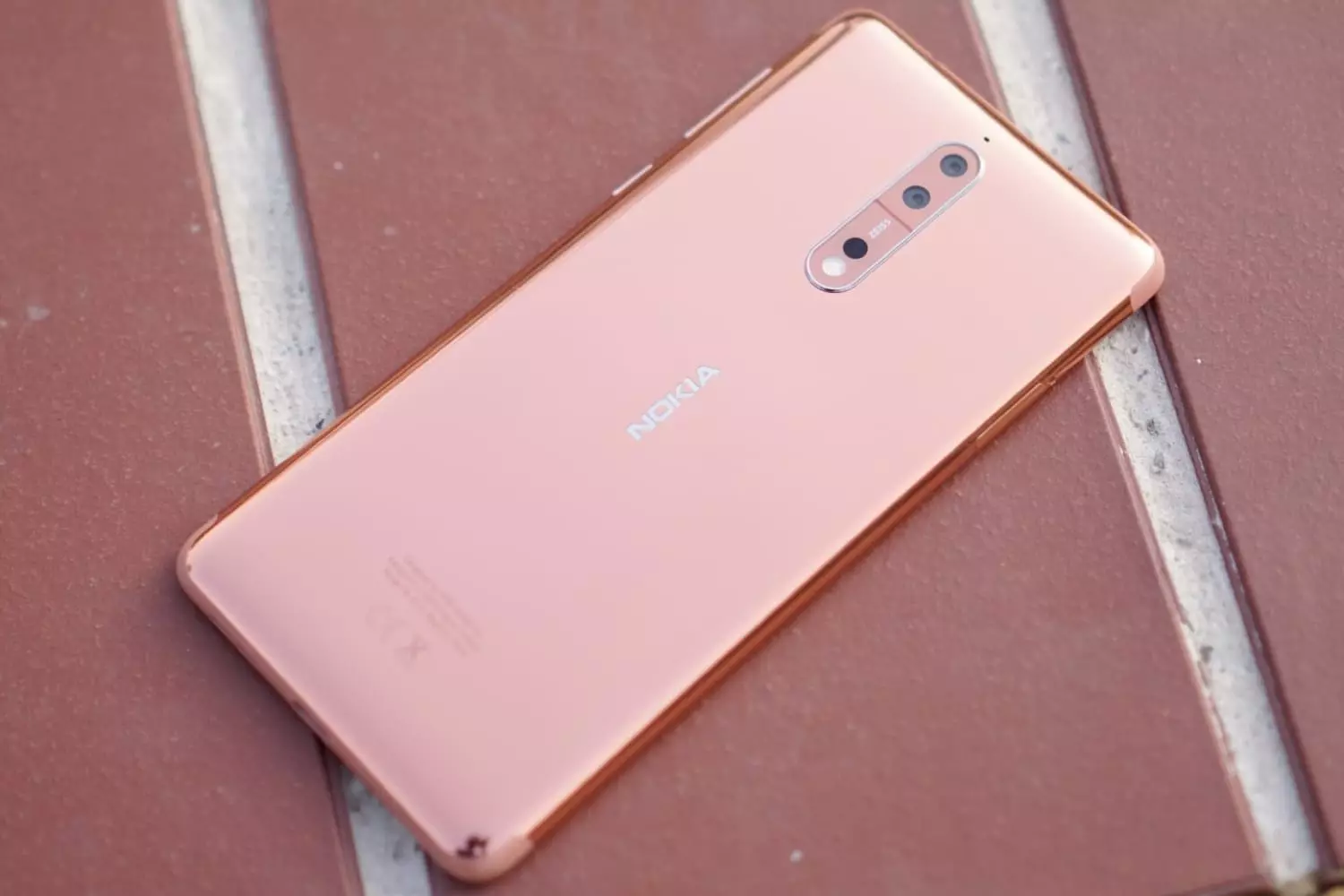 Byudjetning nokia 8 sotuvga chiqarildi