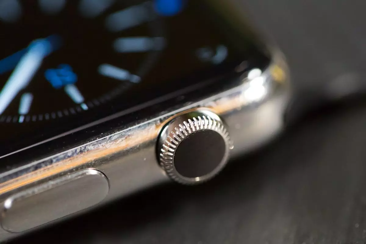 មកុដឌីជីថលកង់ពី Apple Watch អាចបង្ហាញខ្លួននៅក្នុងទូរស័ព្ទ iPhone 8