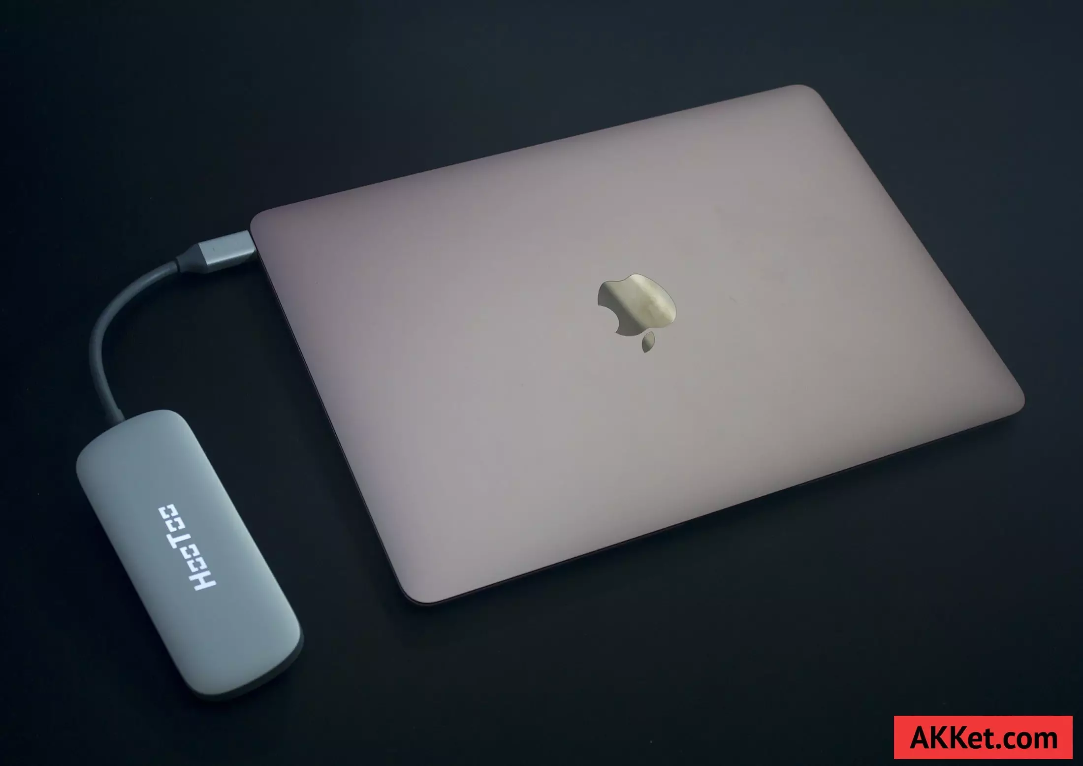 Hootoo HT-UC004 Shuttle អាដាប់ធ័រប្រភេទ C គឺល្អបំផុតរបស់ USB ម៉ាស៊ីន MacBook Pro បានចំនួន 12 ក្រុមហ៊ុន Apple បានពិនិត្យឡើងវិញម៉ាស៊ីន MacBook 17