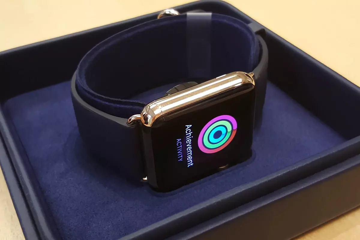 Die erste Auspacken von Apple Watch, Watch Sport and Watch Edition auf Video