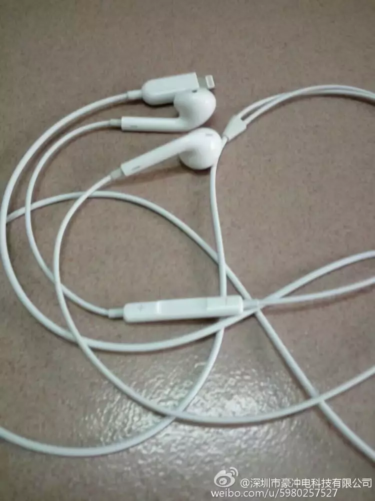 Apple Earpods Lightning 3