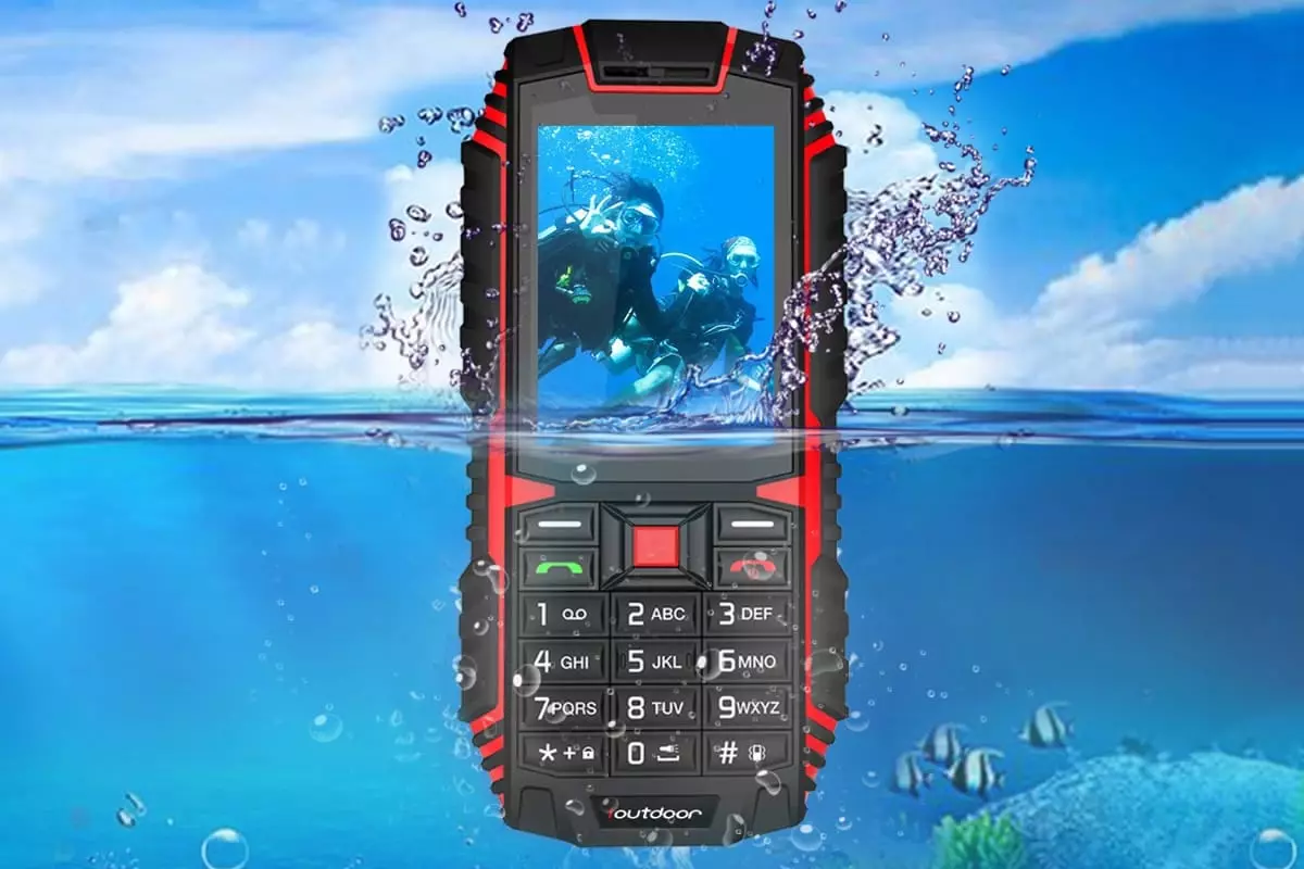 Anuncio IOUTDOOR T1 - Push-Button Phone por 2 000 rublos, que non pode ser destruído