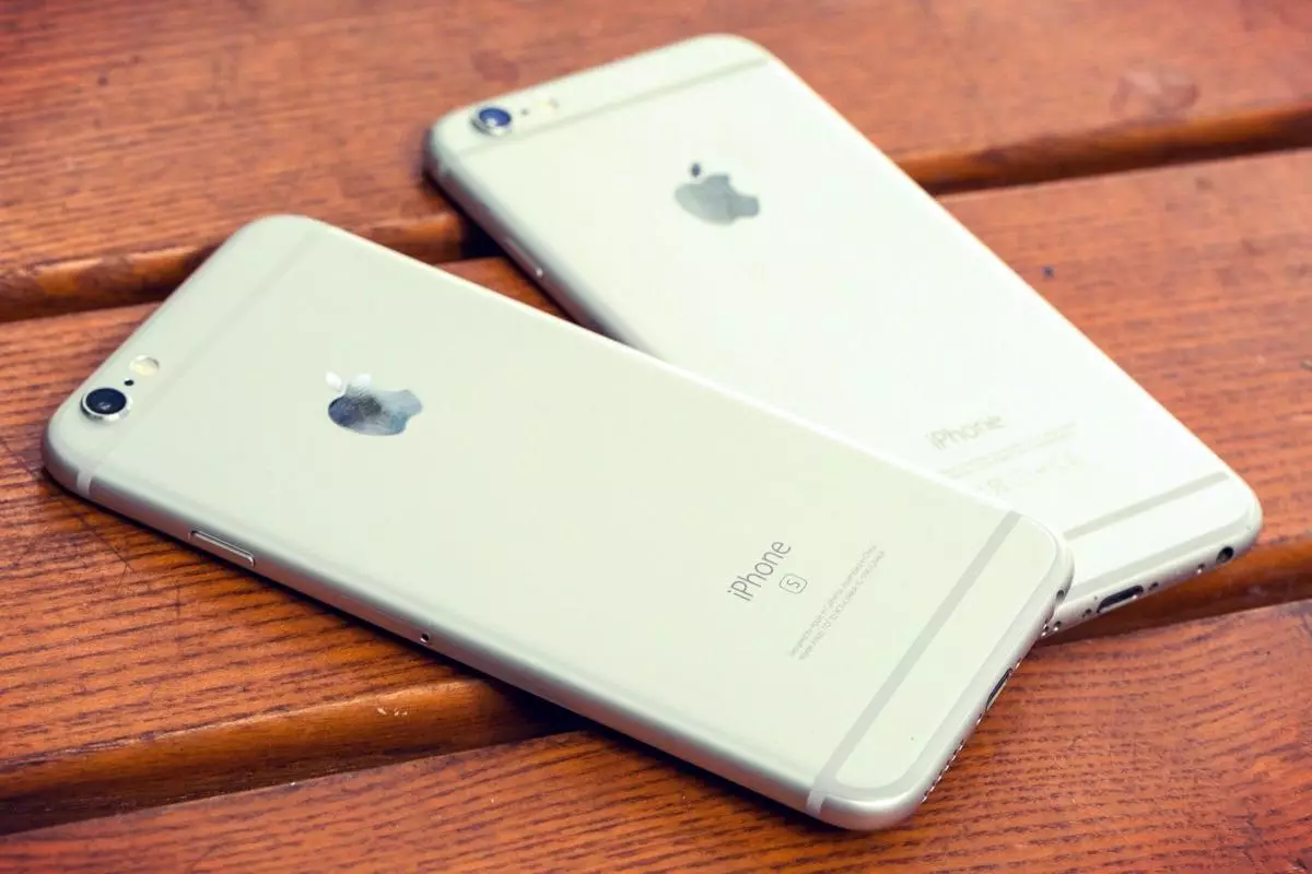 Gura iPhone 6s zirashobora noneho buri - Smartphone ya Apple yaguye mu bihe bihendutse