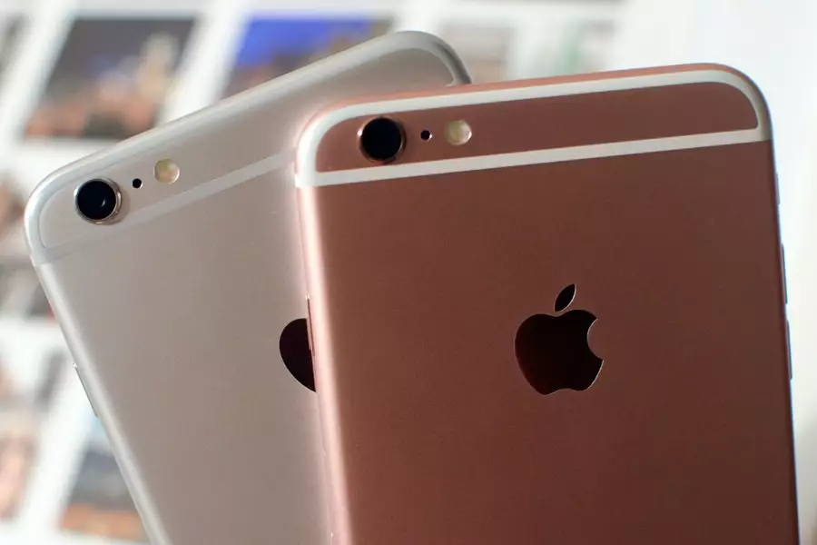 iPhone 6s oo mugdi ah ayaa ka saaraya wax ka xun fanta hore