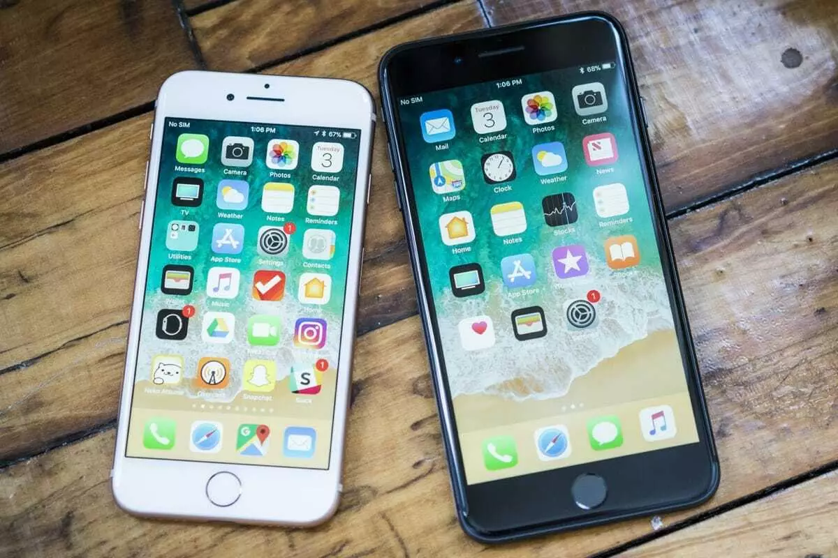 Ruski trgovac je srušio službene cijene za iPhone 8 i iPhone 8 plus 4351_4