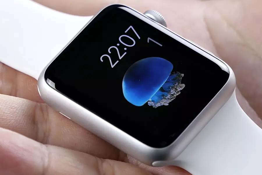 Apple hat das erste Update für Apple Watch mit der Unterstützung der russischen Sprache veröffentlicht