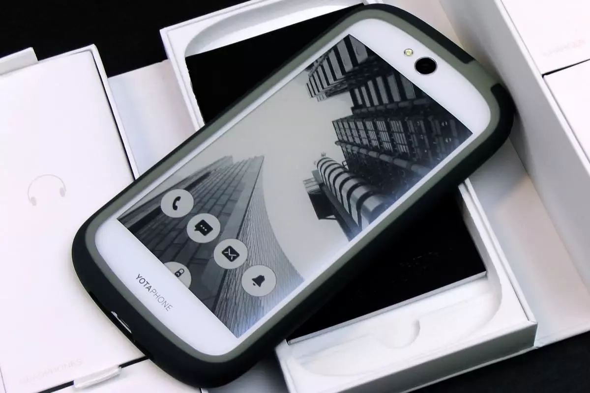 Smartphone YotaPhone 2 Dianyari Android 6.0 Marshmallow