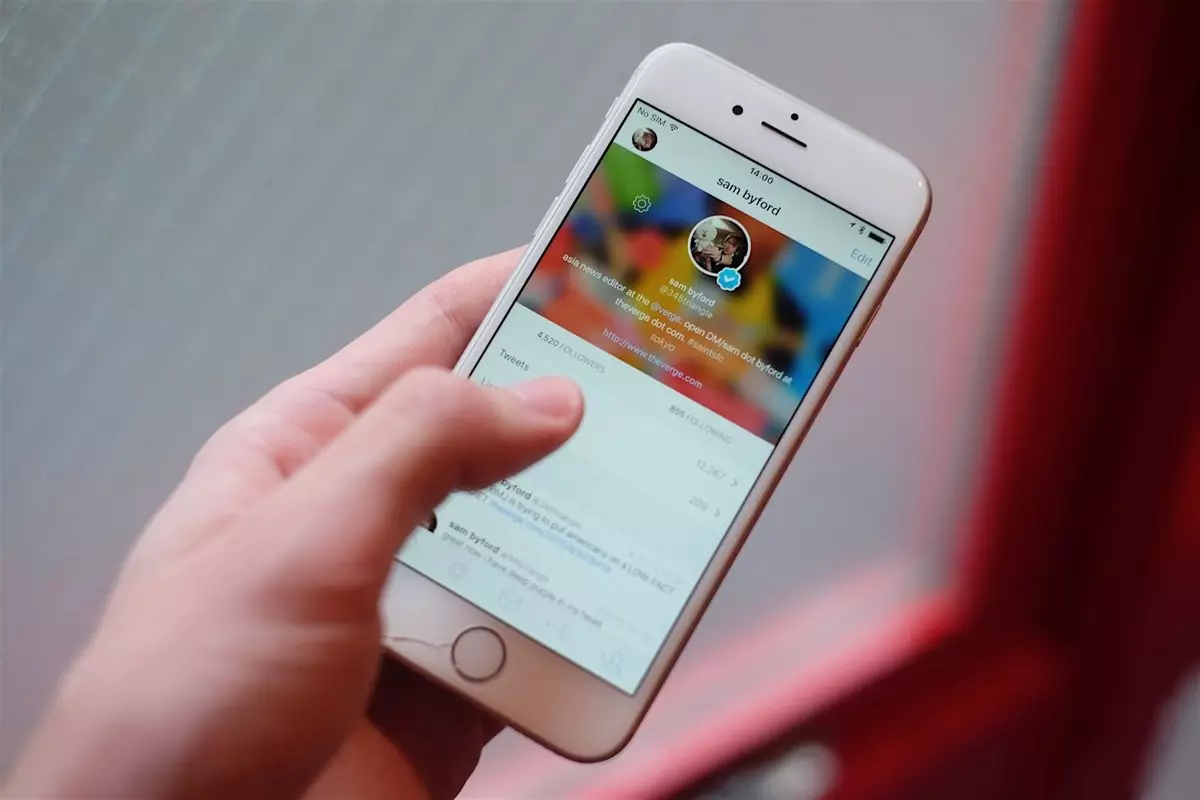 Универзален TweetBot 4 порака се одржа за iPhone и iPad