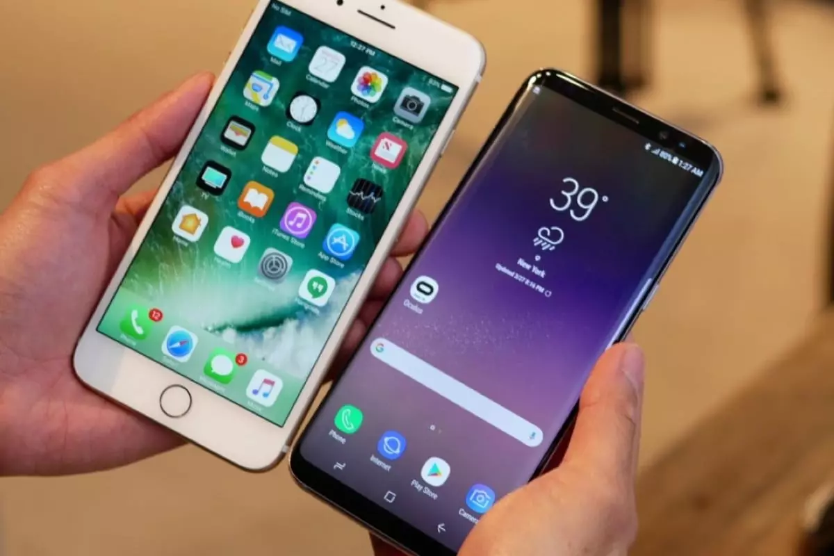 Fergeliking fan Samsung Galaxy S8 en iPhone 7 plus