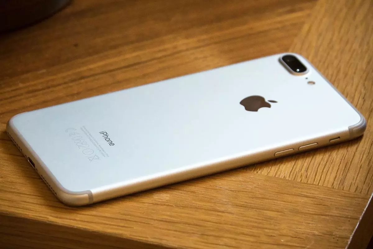 Apple iPhone 7 Ditambah Seuneu kaduruk 2