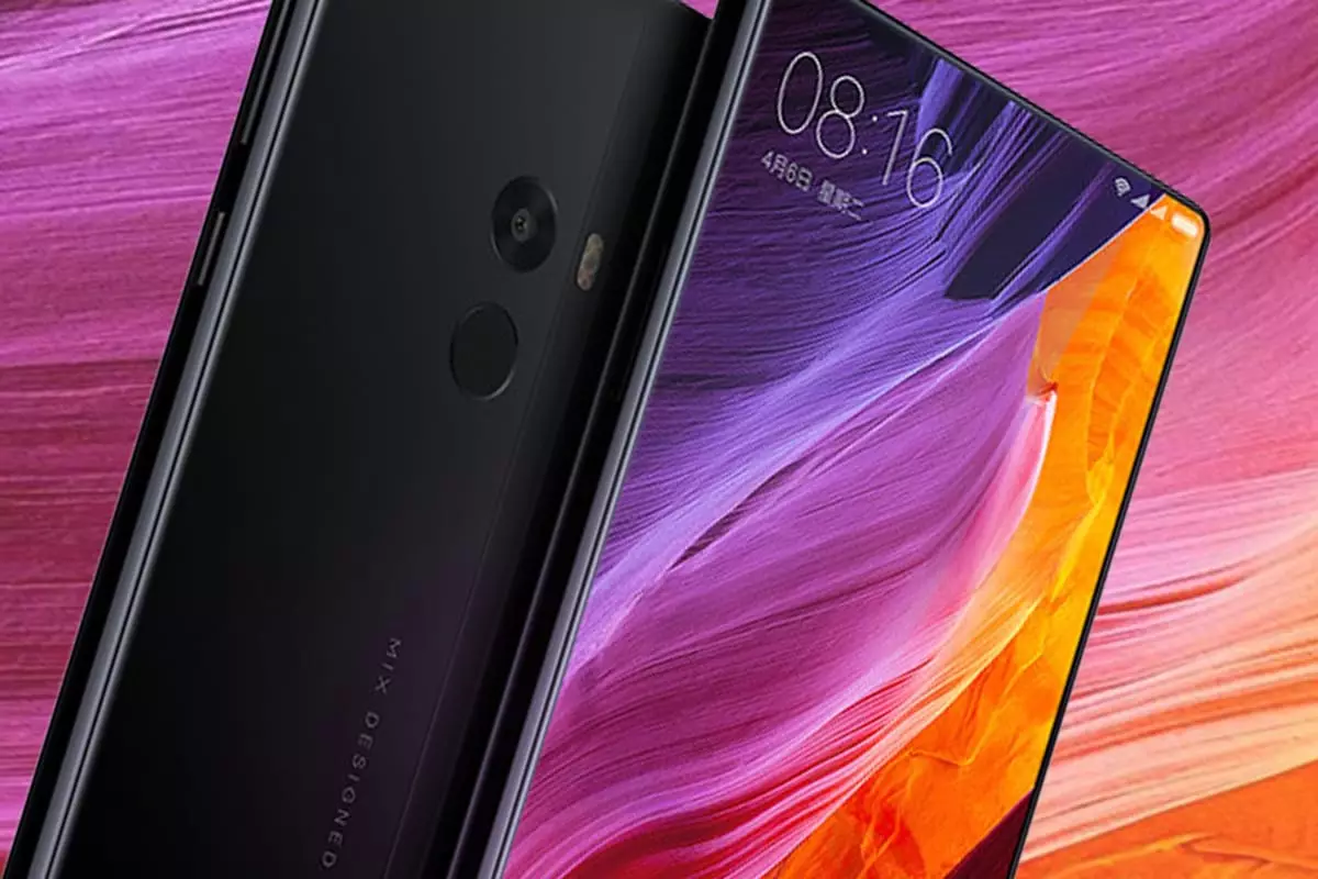 Ifoto: Xiaomami mi Umxube 2 awuzange uhlangane nolindelo, kodwa hayi kuyo yonke into