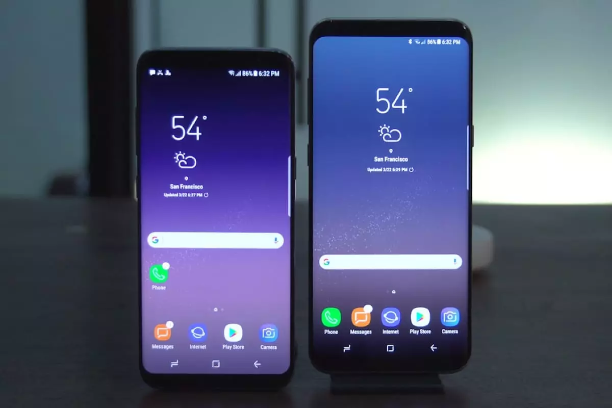 Samsung introduced Galaxy S8 and Galaxy S8 + with 6 GB of RAM and 128 GB Flash Memory