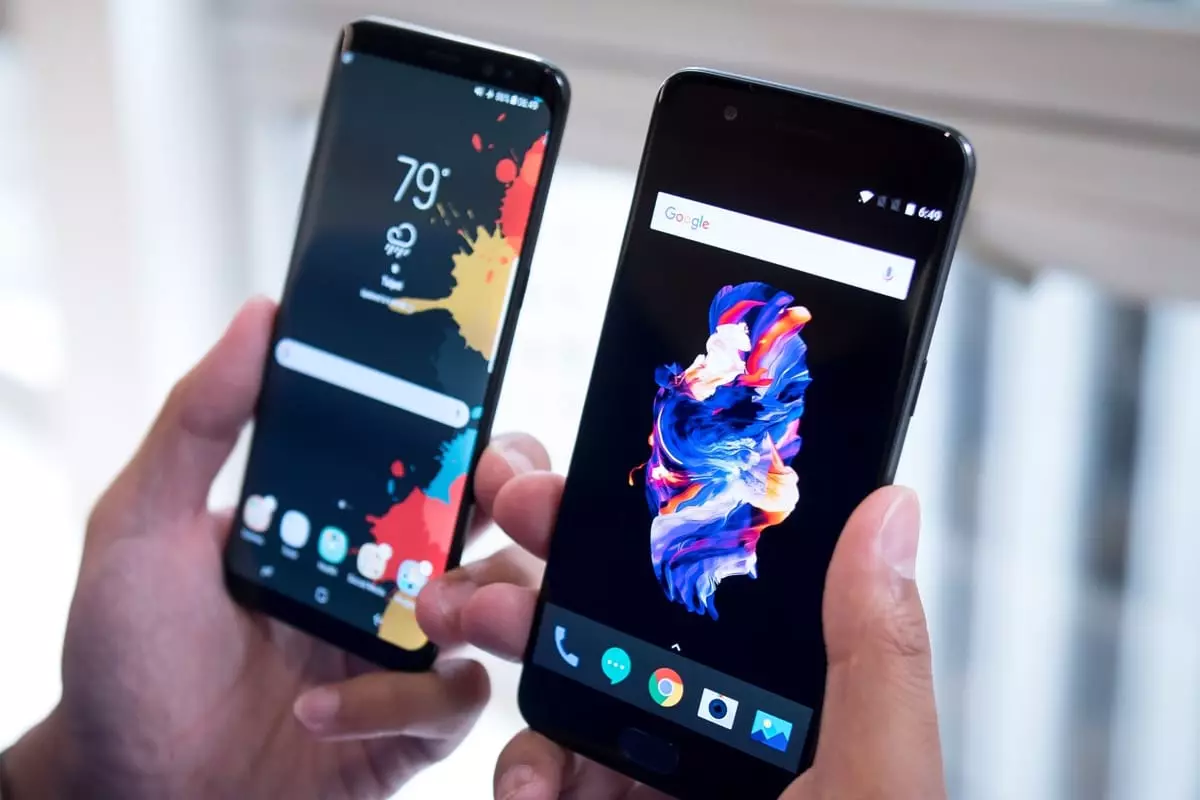 Planeetan nopein älypuhelin: ONEPLUS 5, HTC U11 tai Galaxy S8