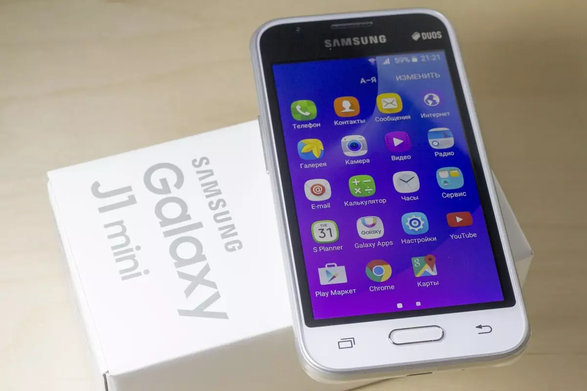 Visão geral do orçamento de dois minutos Smartphone Samsung Galaxy J1 Mini