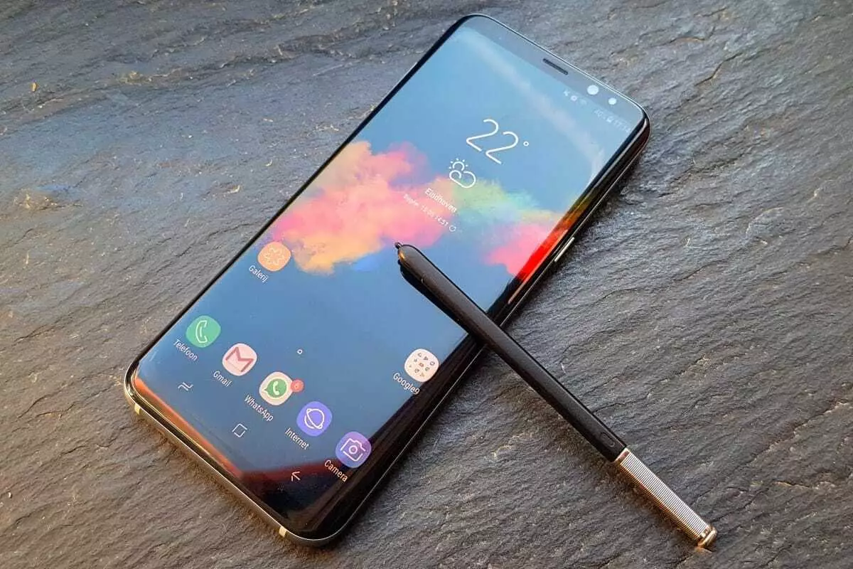 Ebipụtara Foto nke Samsung Galaxy Note 8 gosipụtara ebumnuche kachasị mma