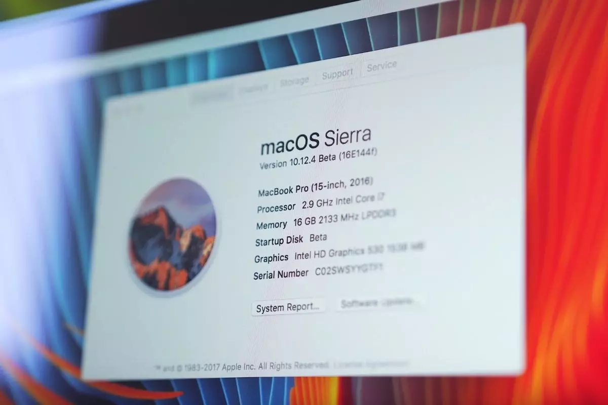 I le macos Sierra faagaoioiga o le 10.12.4, po o le po na faaali mai ai le po