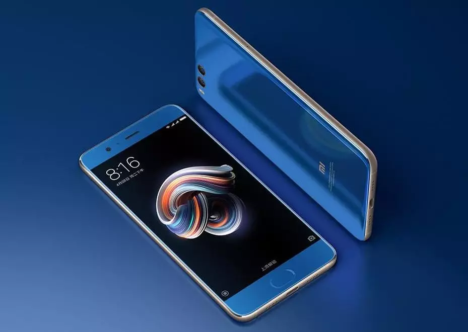 Xiaomi Mi Note 3 went on sale in Russia - the official price 4965_1
