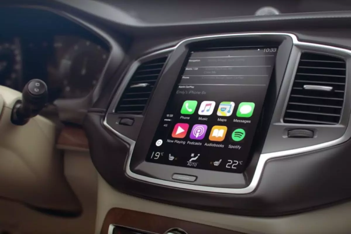 Caros CarPlay Apple Auto