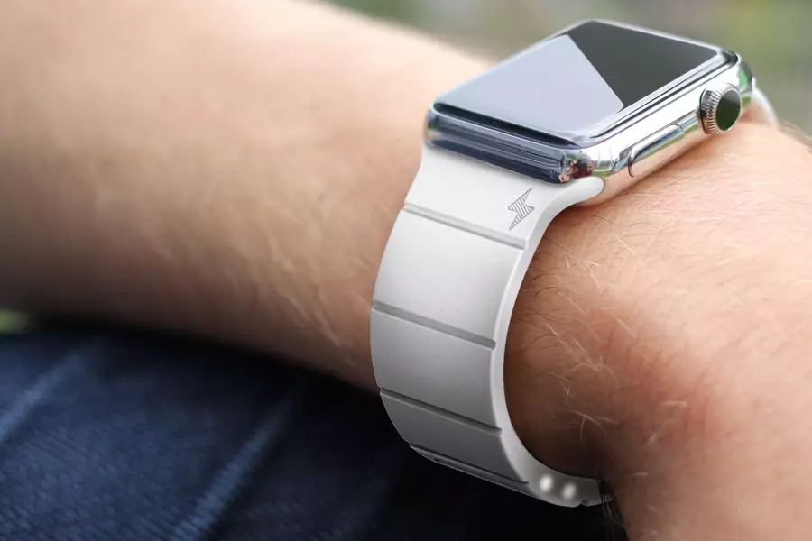 Ätiýajynyň kemeri kemer 67% bilen Apple Watch batareýalary işleýiş artar