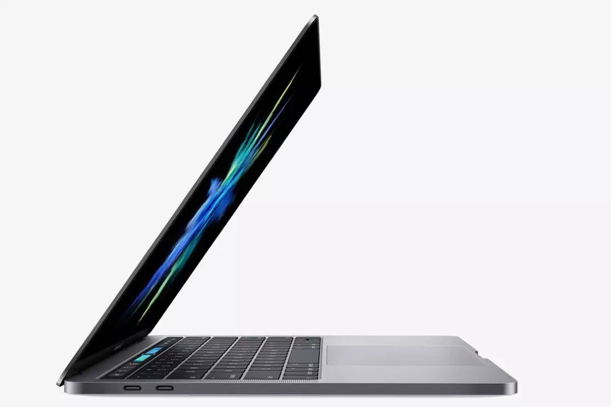 Apple noemde de officiële prijzen voor nieuwe MacBook Pro in Rusland