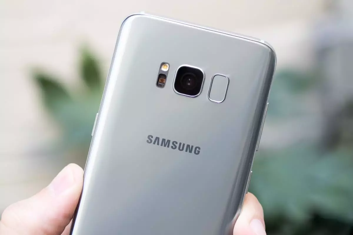 Chủ sở hữu Samsung Galaxy S8 sẽ rất vui mừng với một chức năng mới 5165_1