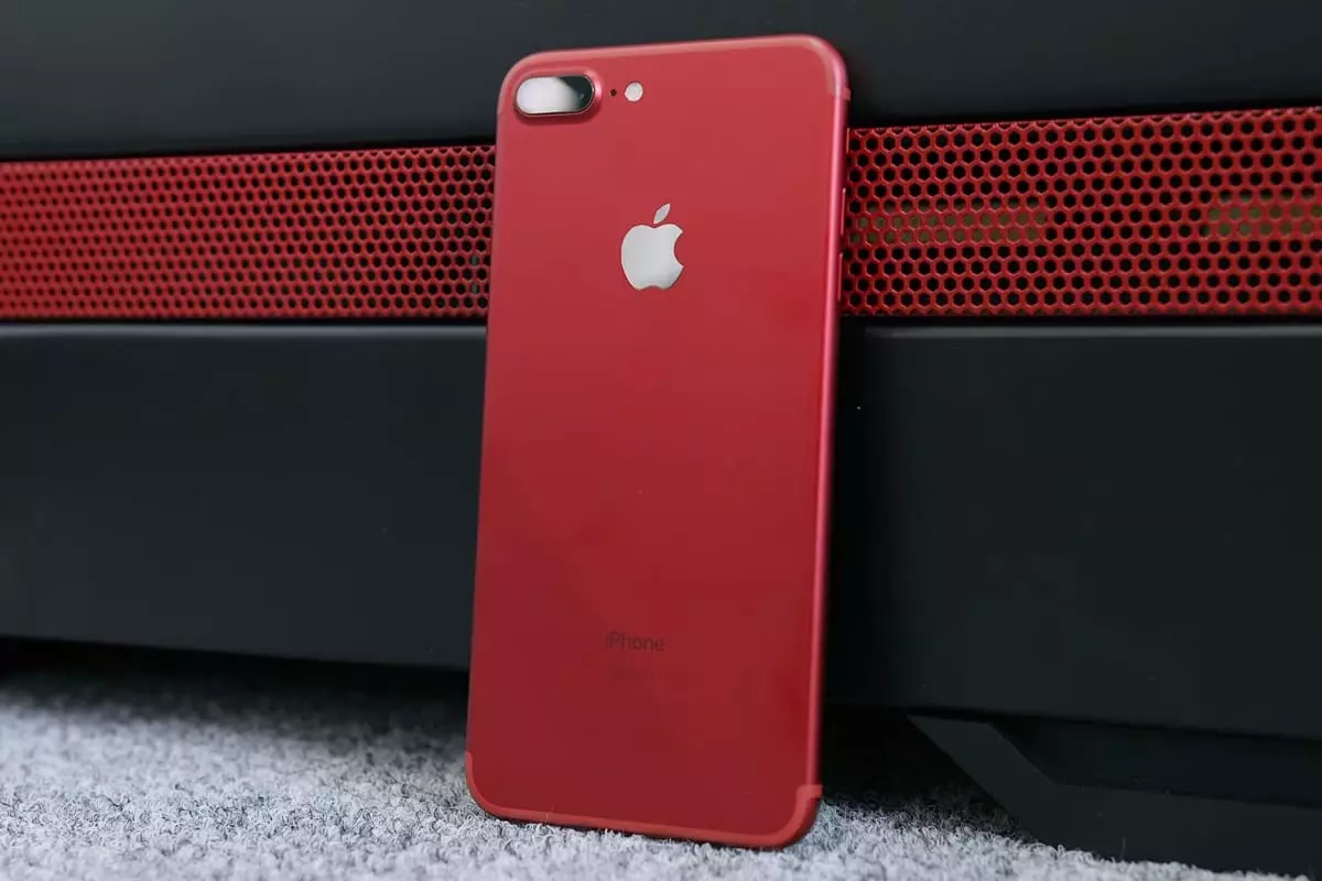 Ditët e iPhone konsiderohen - Apple do të lëshojë një produkt më të suksesshëm që do të blejë miliona