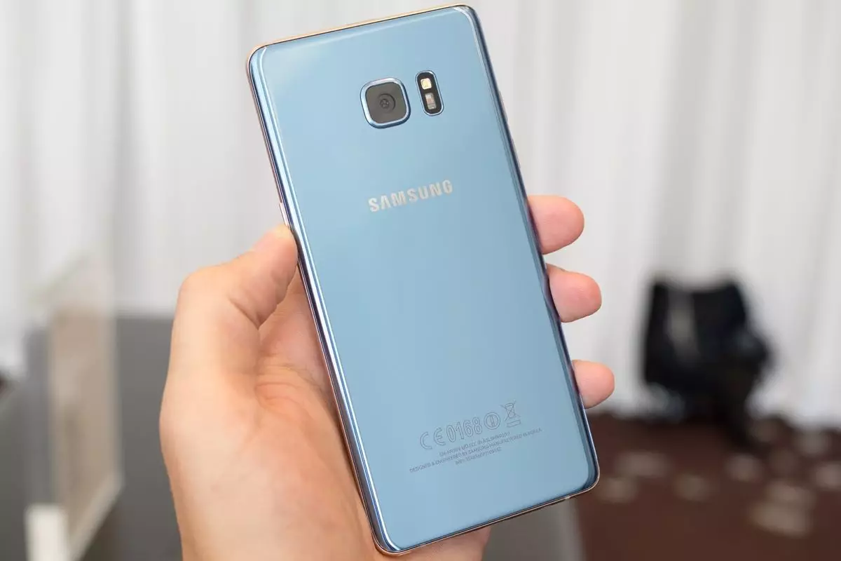 Photos of the new modification of Samsung Galaxy S7 Edge were online