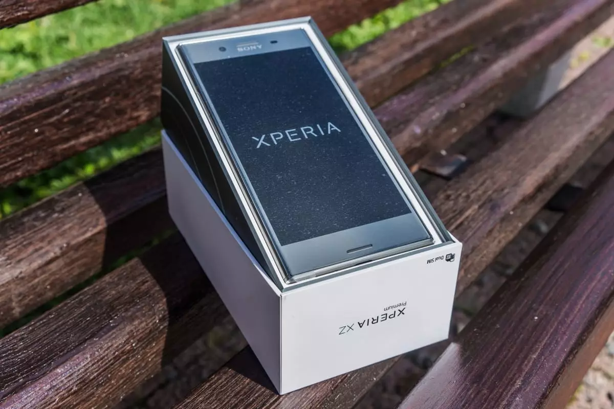 Top Sony Xperia XZ Premium nwere dị ọnụ ala karịa budata na Russia 5286_3