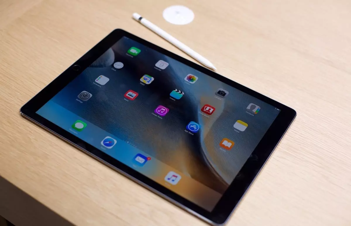 MacBook Air 11 12 13 Pro Retina iPad Pro IOS 9 OS X EL CAPITAN