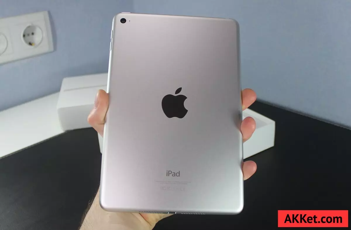 iPad Mini 4 ክለሳ ሩሲያ ያልተመለከተ 16