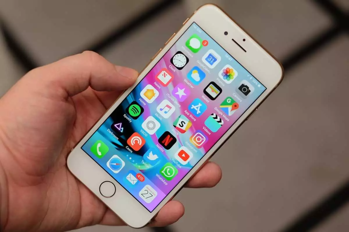 Właściciele iPhone'a 8 w Rosji są niezadowoleni 5604_2