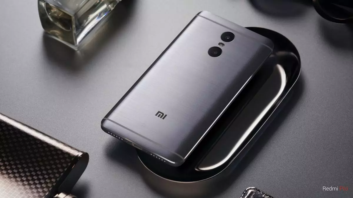 Xiaomi Redmi Pro 4.