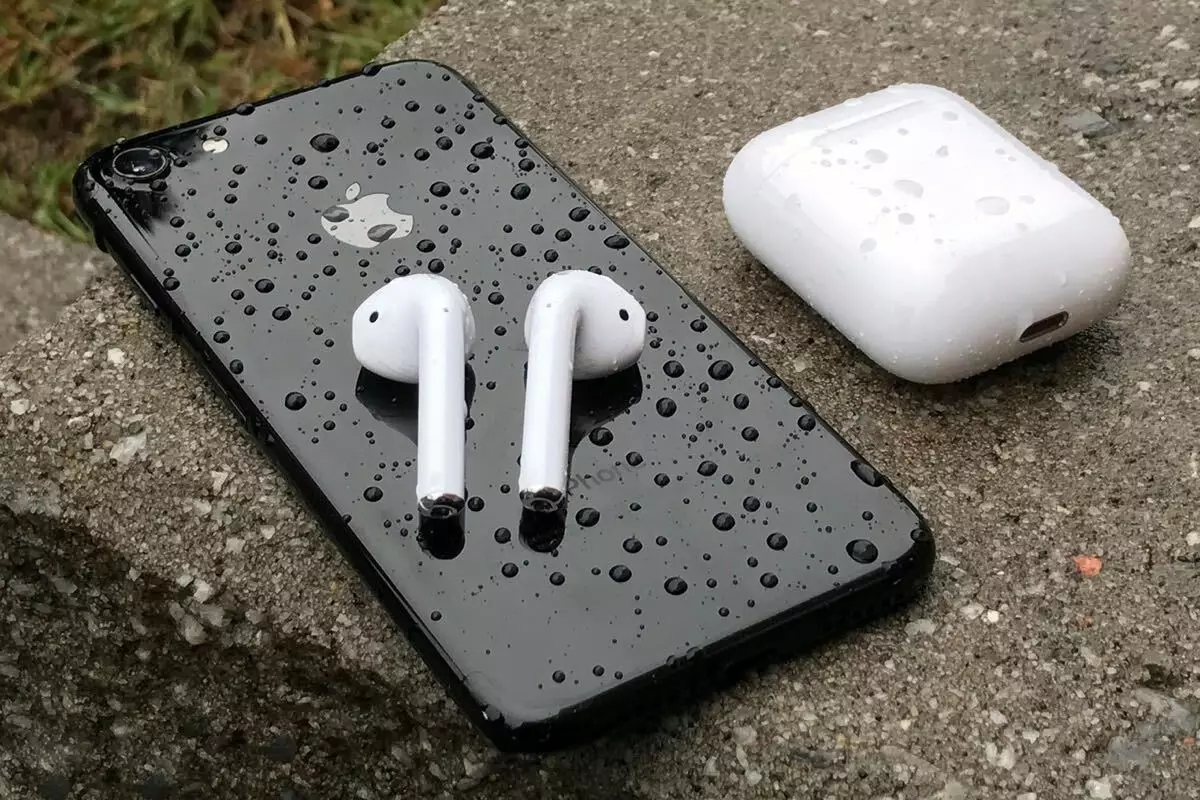 airpods iphone 7.