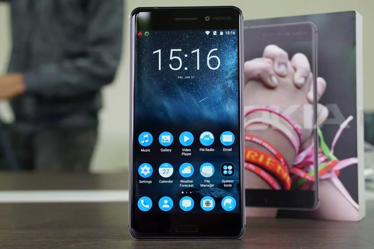 Nokia ngajak wartawan kana presentasi smartphone anyar maranéhanana