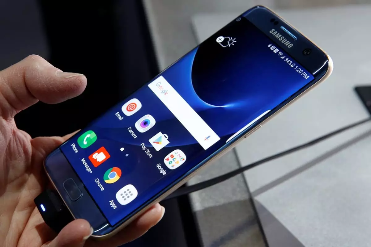 Det meste af salget af nye Samsung-flagskibe bliver nødt til Galaxy S8 Plus